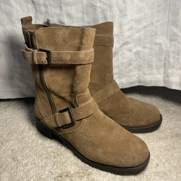 Bass | Shoes | Bass Suede Tan Boots | Poshmark